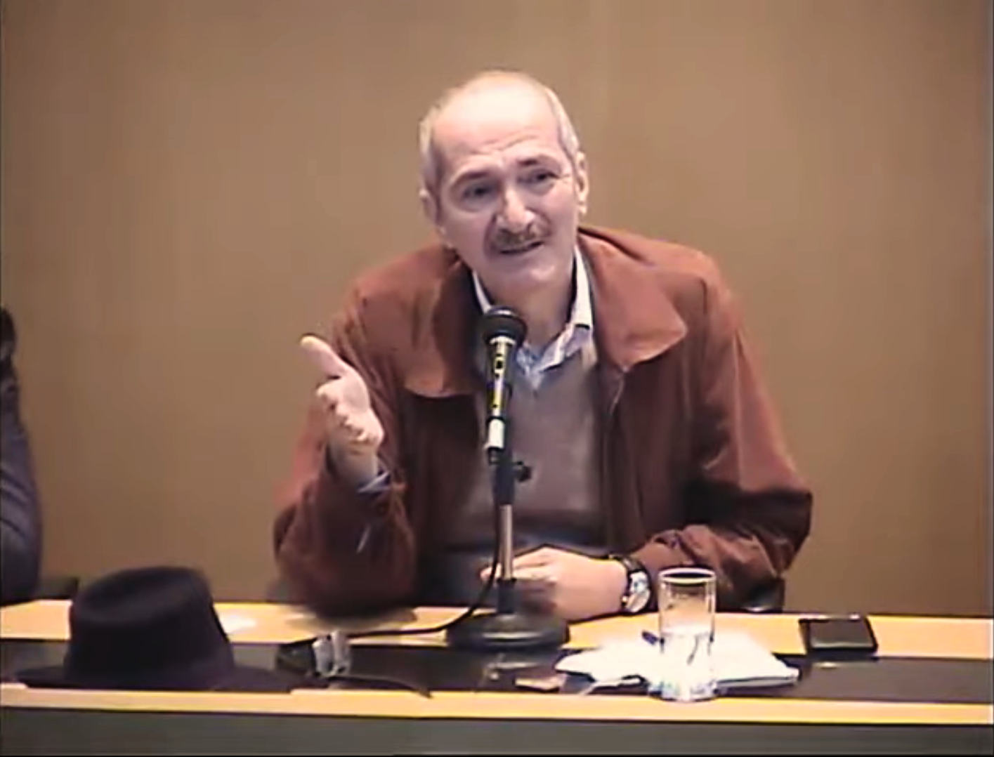 Aldo Rebelo: O papel das Forças Armadas para a política brasileira ...